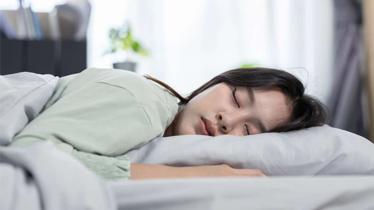 Almohada para dormir boca abajo: cuándo conviene, qué altura usar y el ...